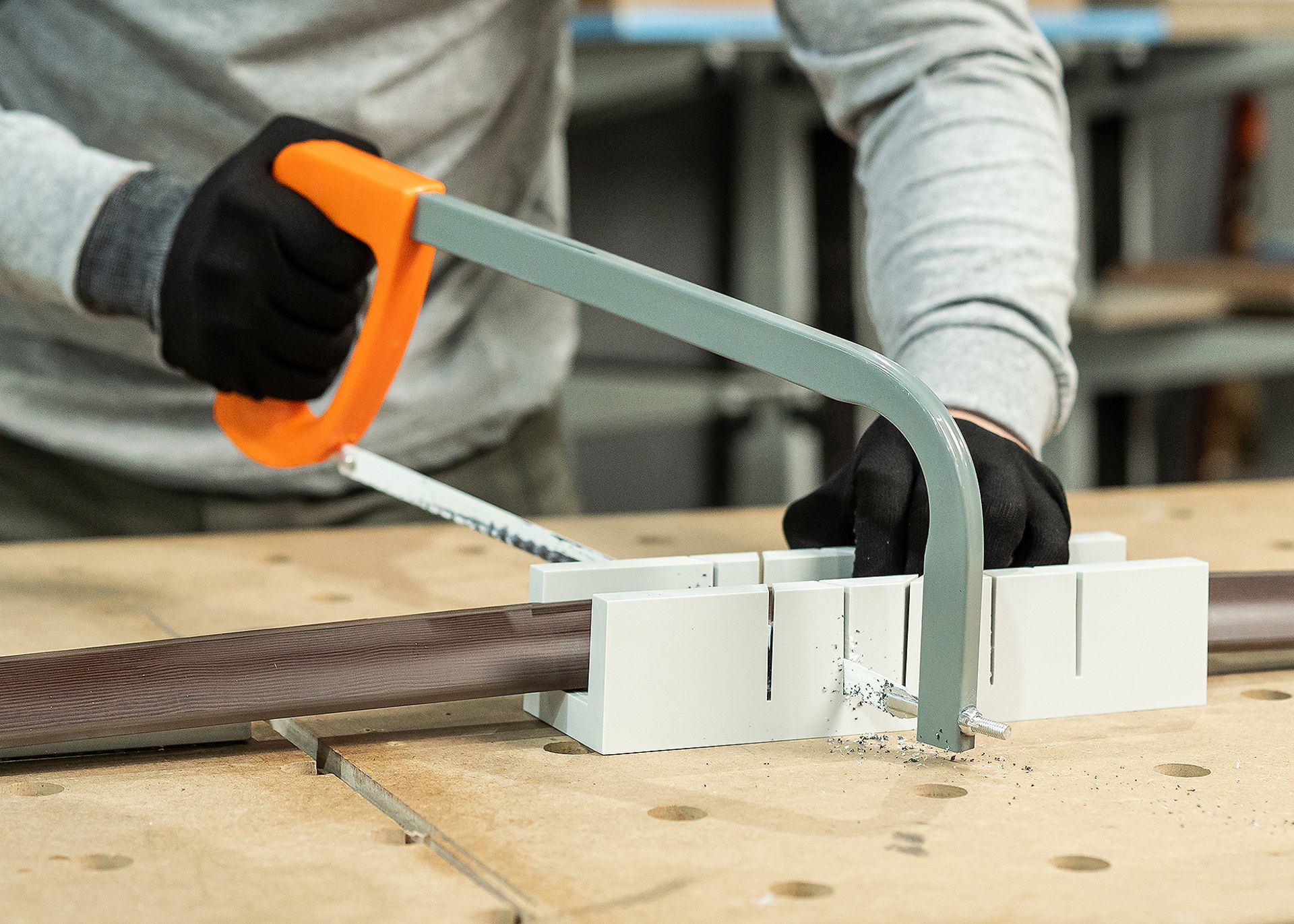 Мебельные комплектующие. Фурнитура для окон РЕХАУ